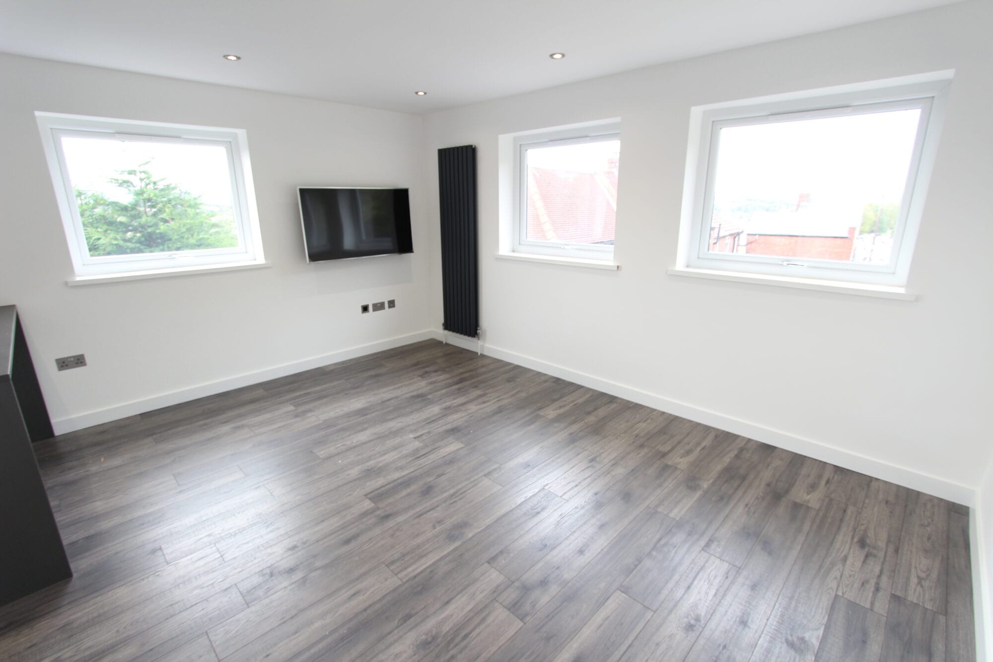 2 bed property to rent in Hackthorn Road, Sheffield, S8 | Whitehornes ...